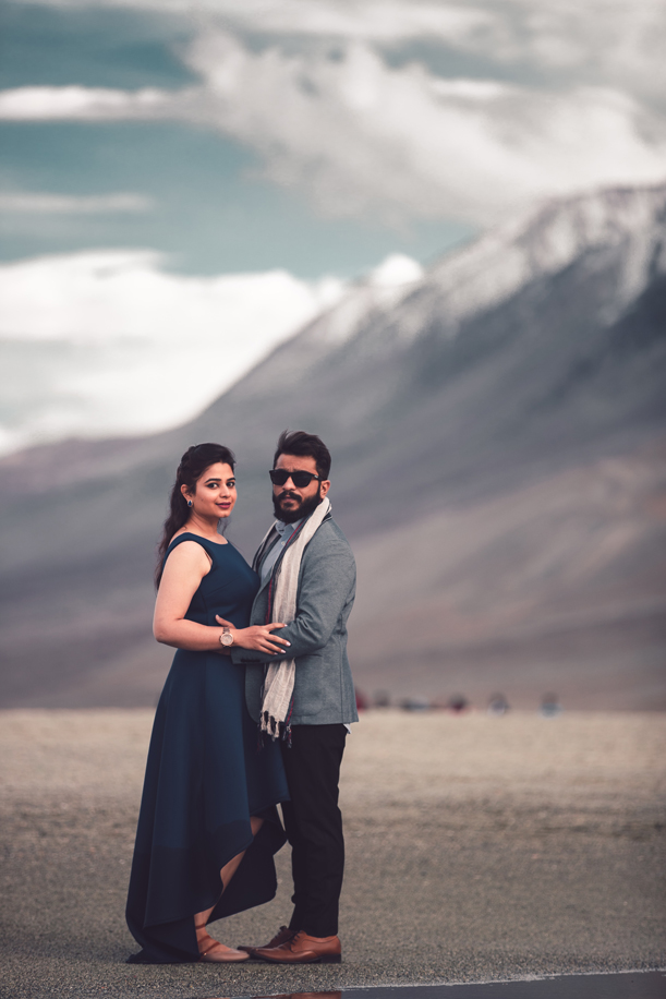 A Spectacular Pre-Wedding Photoshoot in Snow Capped Ladakh ...