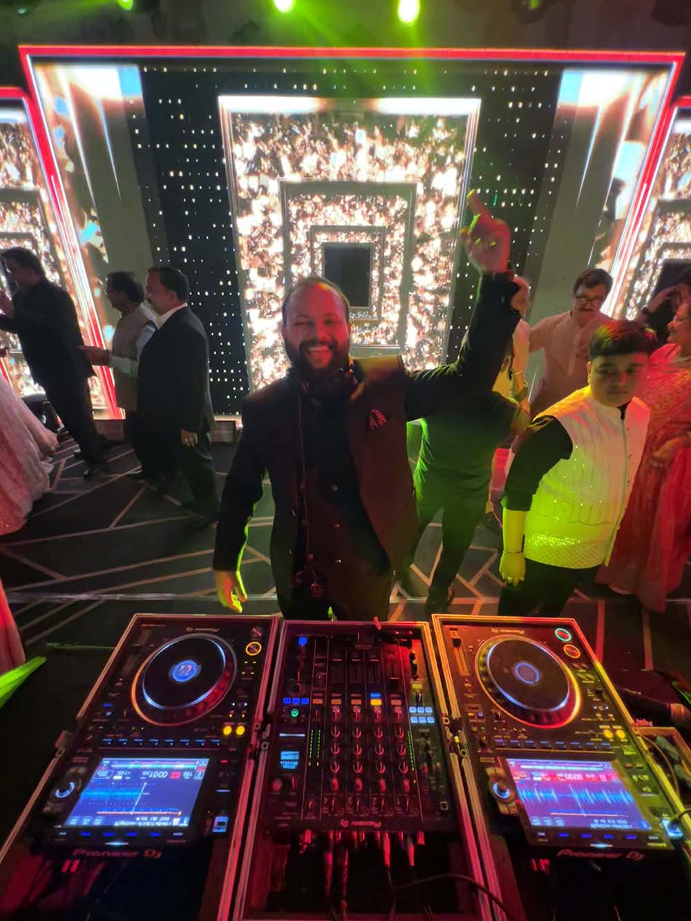 DJ Tron | DJ Services | Jaipur | Weddingsutra Favorites