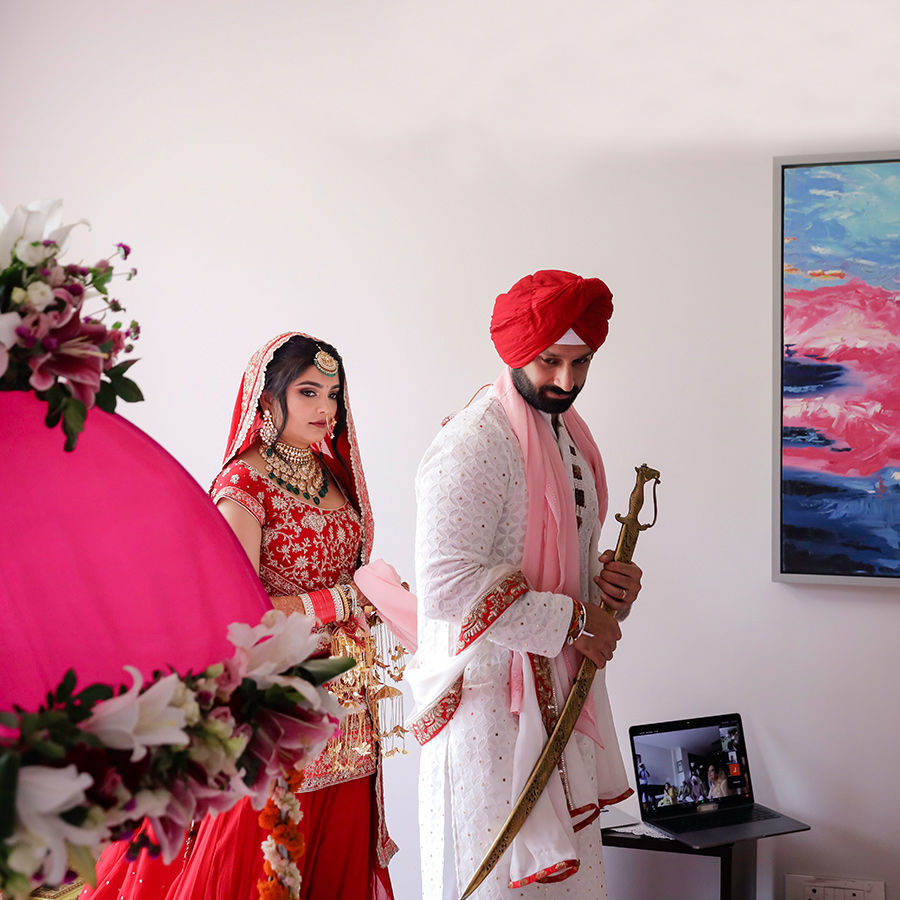 Eschewing grandeur, this couple chose to execute a joyful, close-knit ...