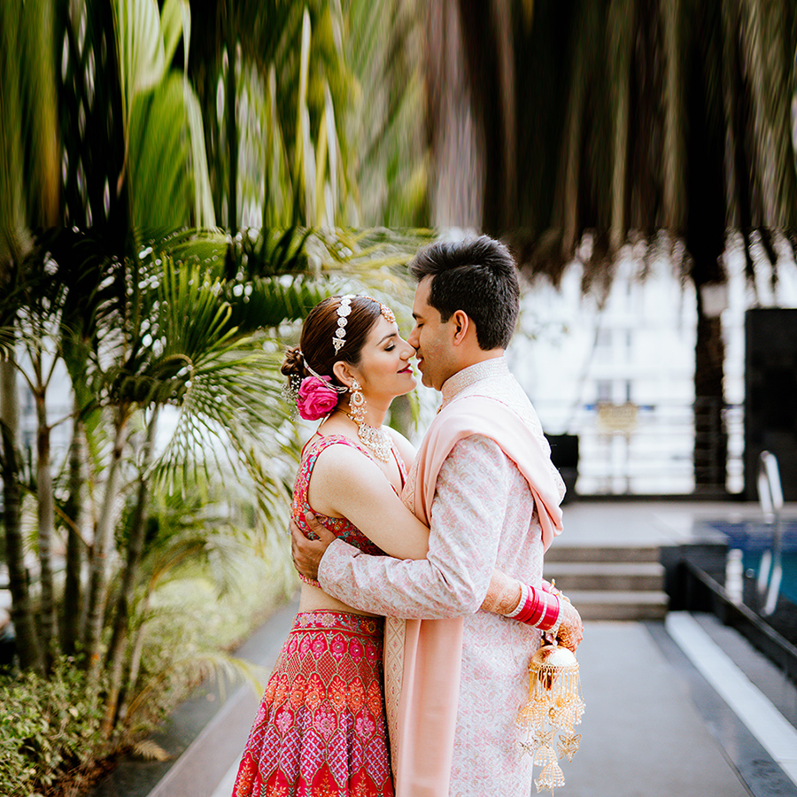 Anushikaa Kapoor and Ramit Batra, The Carlton Hotel, Lucknow | WeddingSuta