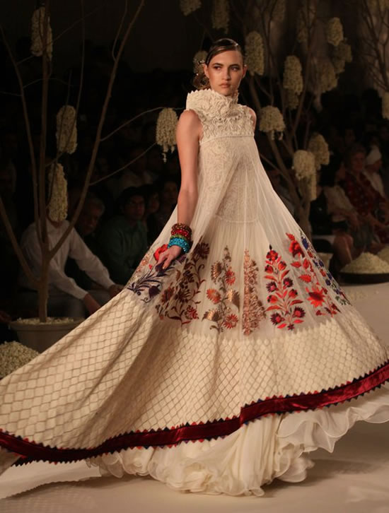Rohit Bal at Delhi Couture Week 2011 - WeddingSutra