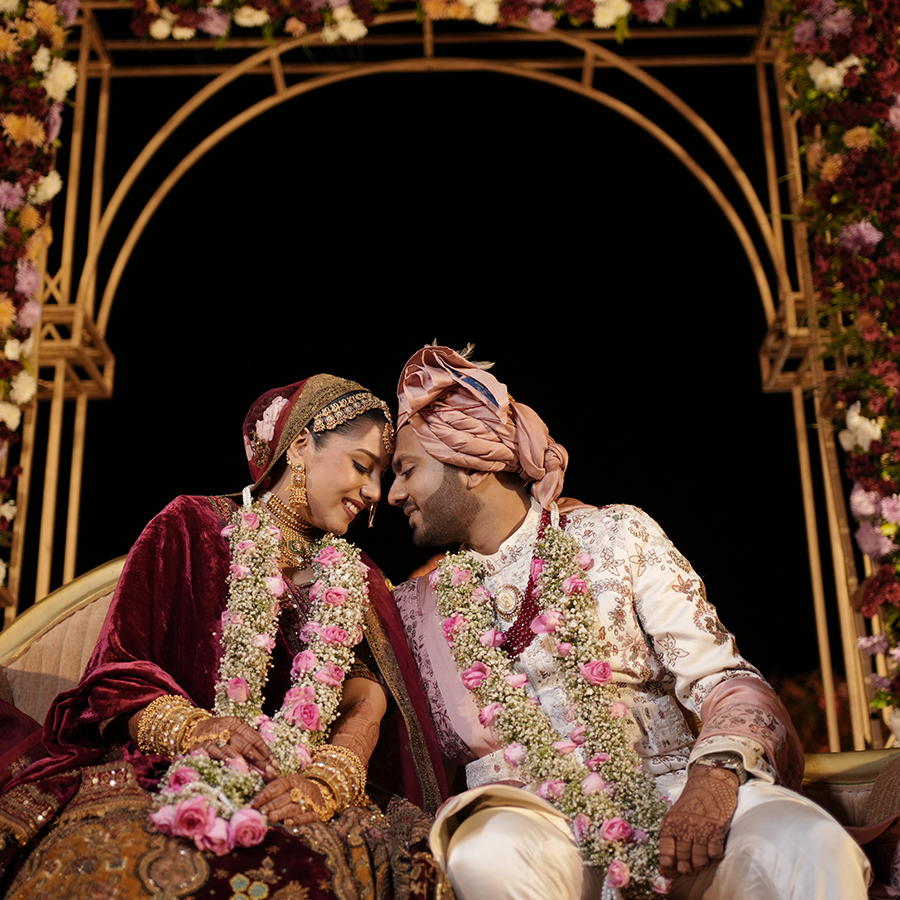 Janaki Patel and Raag Engineer, The Alsisar Nahargarh, Rajasthan | WeddingSutra