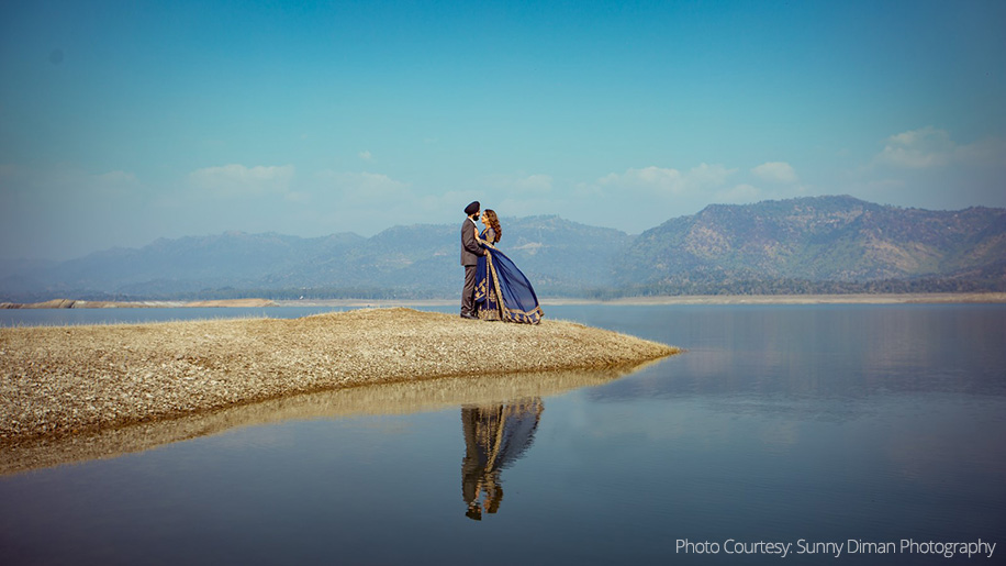 Our favorite Pre-Wedding Photoshoots Of March 2018 - WeddingSutra Blog