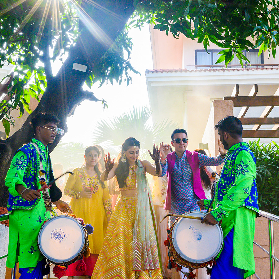 Sameeksha Madan and Tanmay Arora, Radisson Blu Resort & Spa, Alibaug