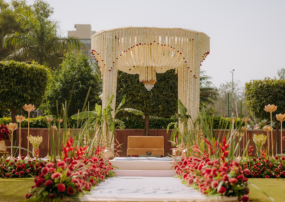 Transitioning seamlessly from traditional to contemporary themes, this ...
