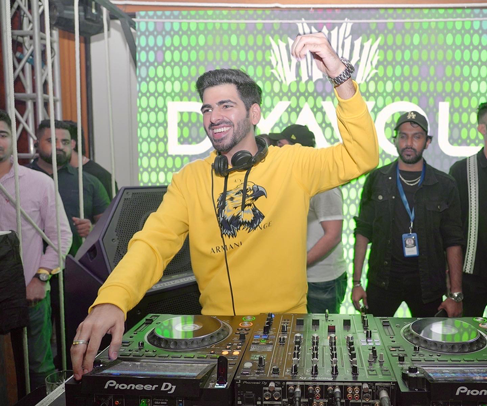 15 DJs who will make your wedding parties rock with their tunes ...