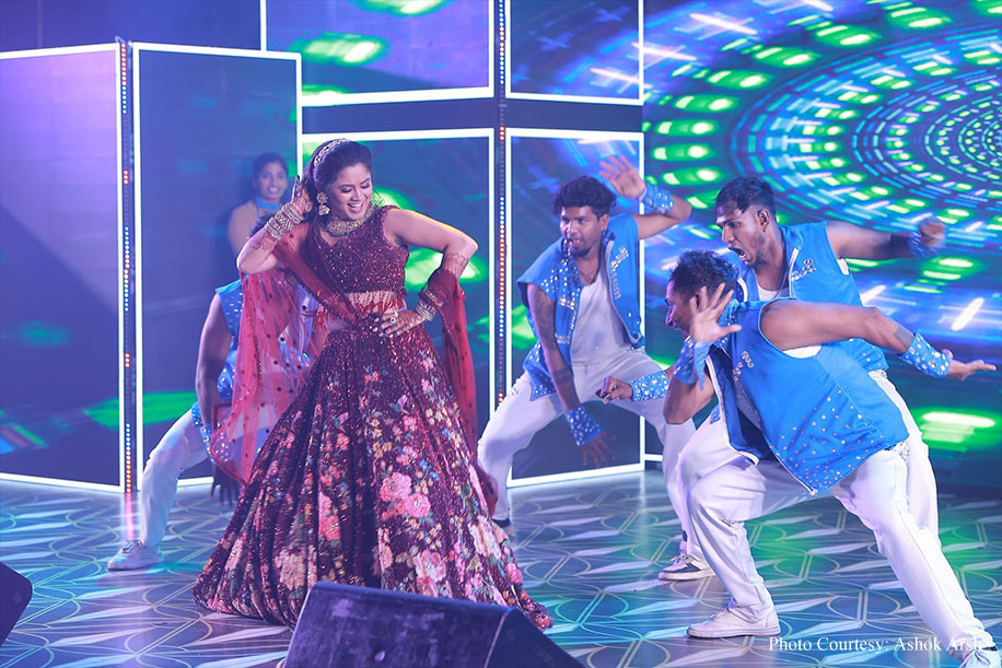 Mahetha Krishnakumar and Guhan, Radisson Blu Resort, Temple Bay ...