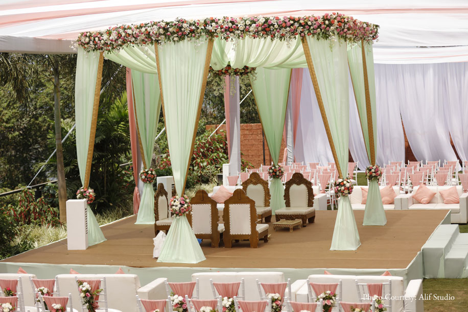 Parineeta and Sushil | DoubleTree by Hilton Hotel Goa | WeddingSutra