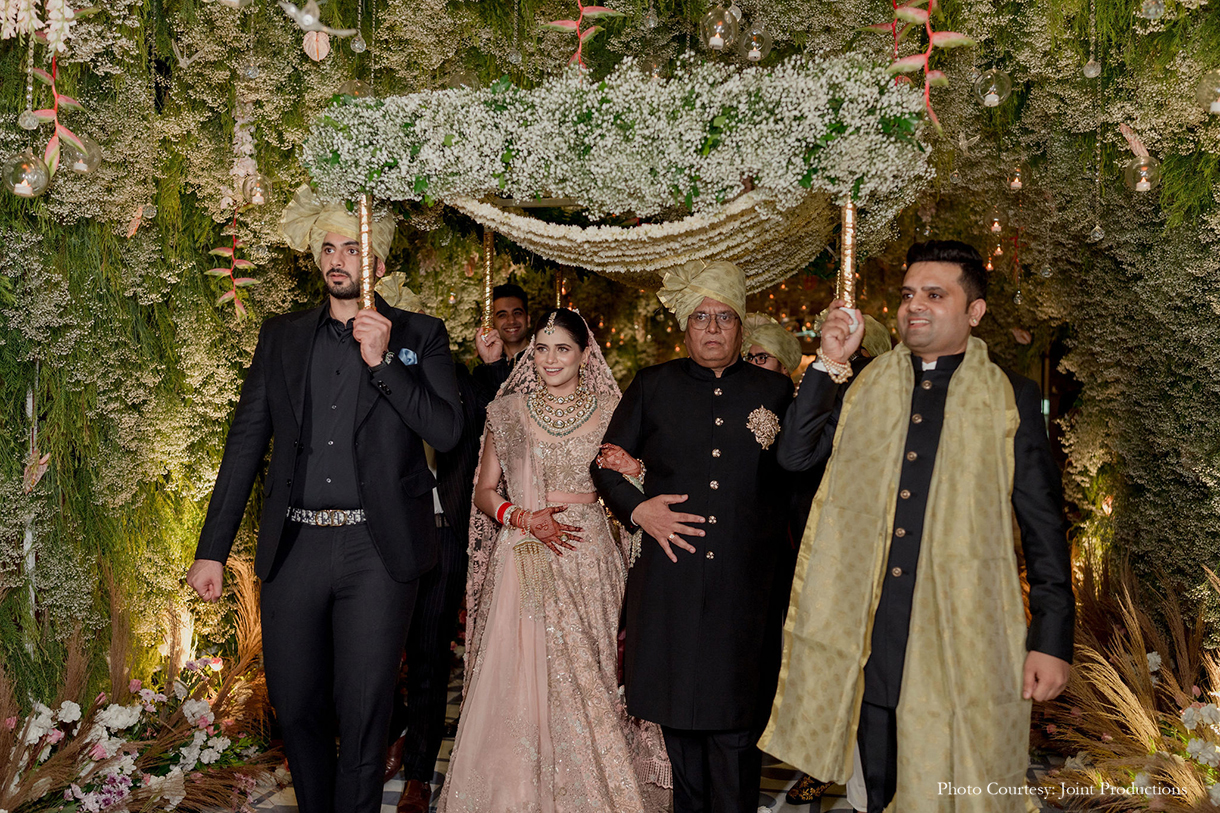 Saisha Arora and Deepanshu Chawla, The Leela Palace, New Delhi ...